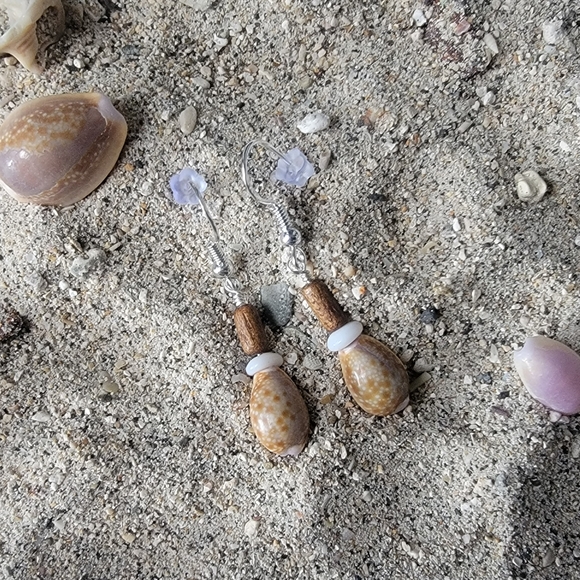 MYNAH & PAPAYA | Jewelry | Ss 925 Beach Maui Hawaii Honey Cowrie North ...